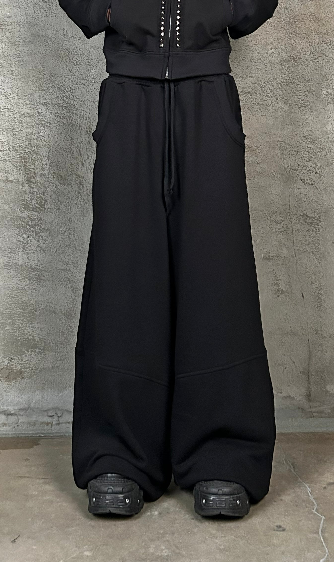 PANTS – Lock Archive